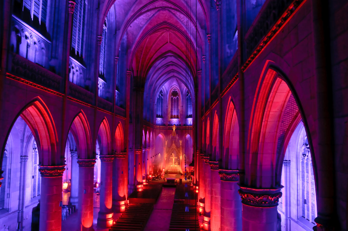 Linzer Mariendom illuminiert | www.DieReferenz.de